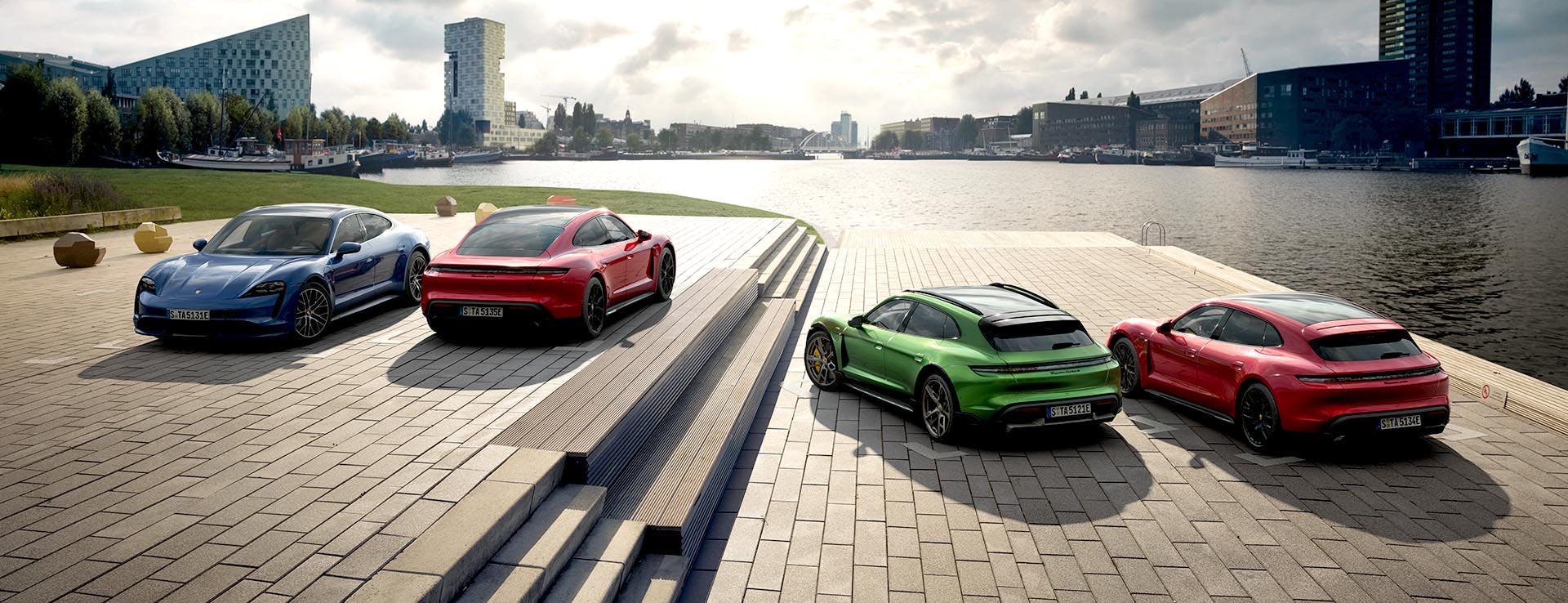 Explore the Porsche Taycan range